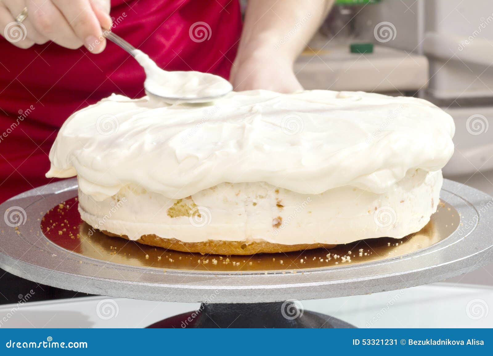 Cook Spreads Cream on the Cake Stock Image - Image of tasty, baking ...