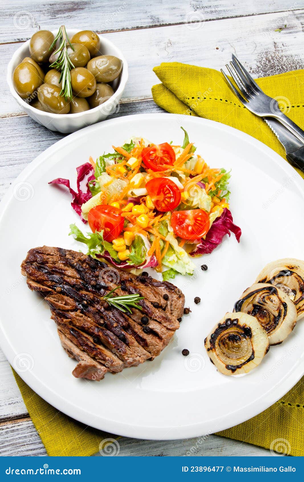 Cooked cut of meat stock image. Image of food, beef, cooked - 23896477