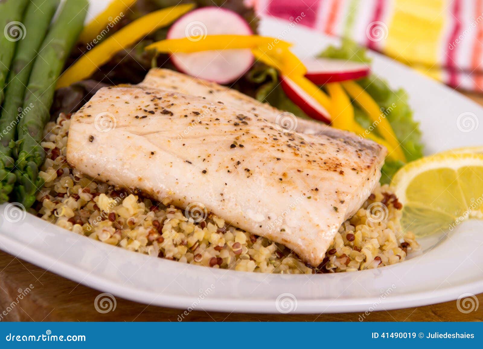 Cooked Mahi Mahi Fish Fillet Stock Image - Image of food, pepper: 41490019