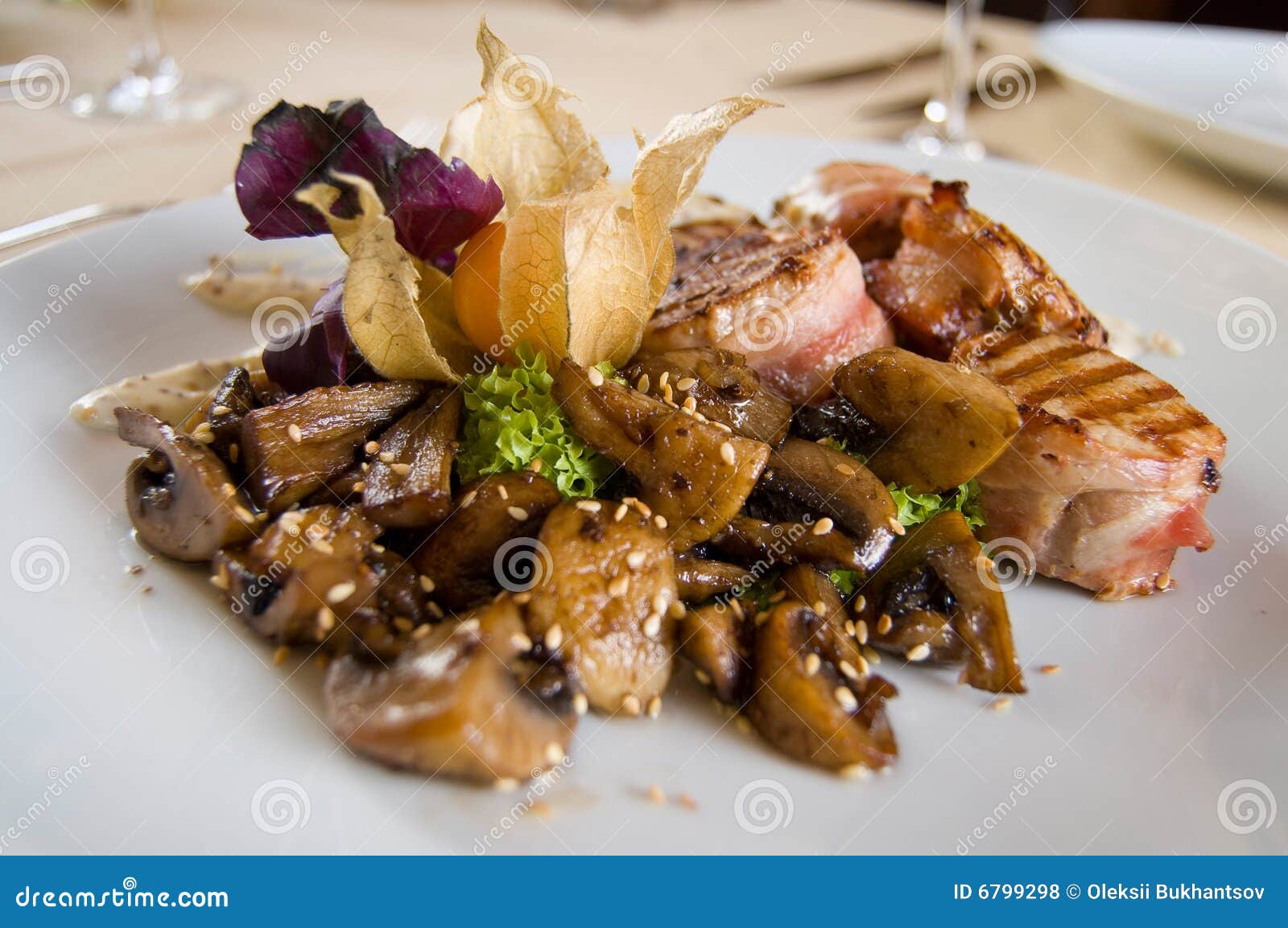 Cooked Meat Royalty-Free Stock Photography | CartoonDealer.com #6799301