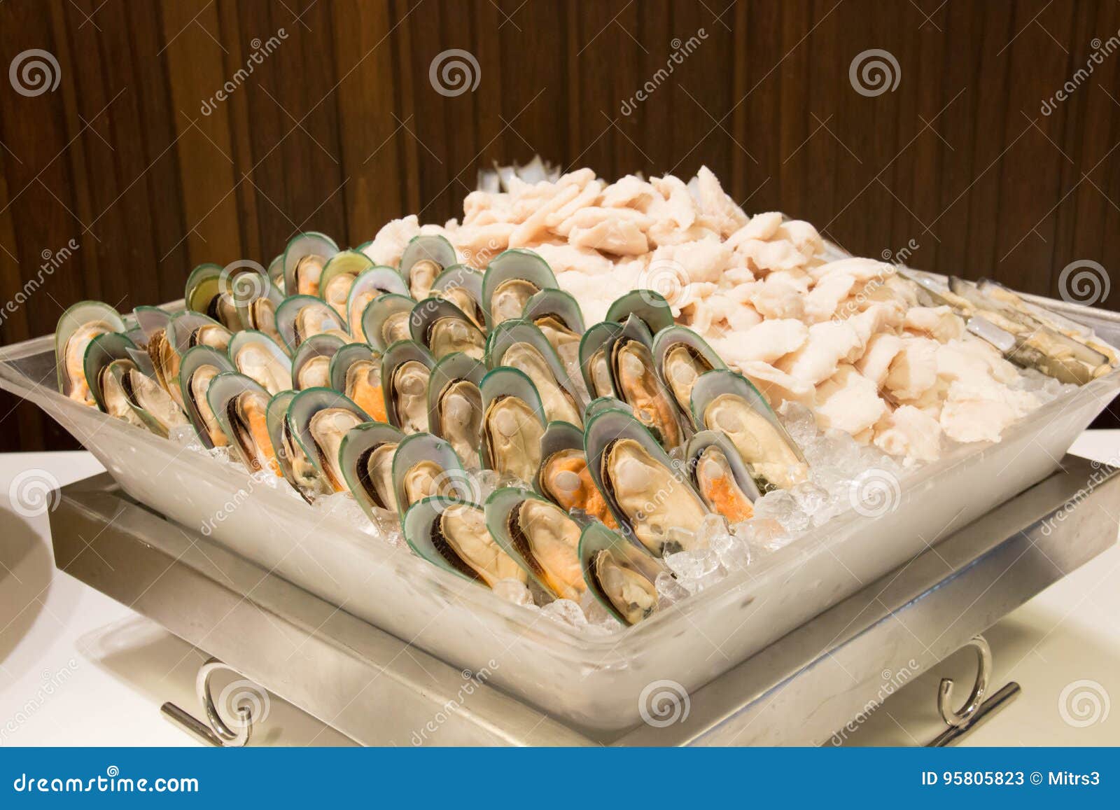 Cooked seafood put on ice stock image. Image of background - 95805823