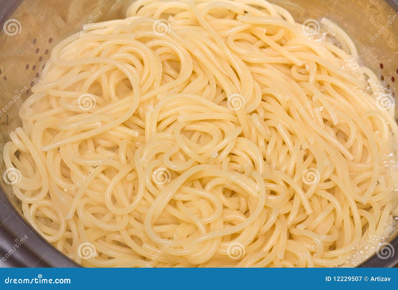 Cooked spaghetti stock image. Image of eating, food, bubble - 12229507