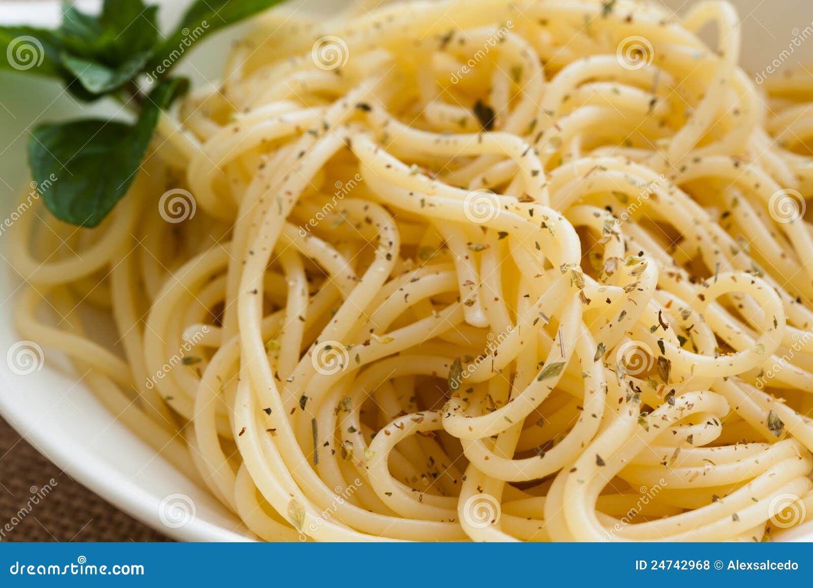 Cooked spaghetti stock photo. Image of white, oregano - 24742968