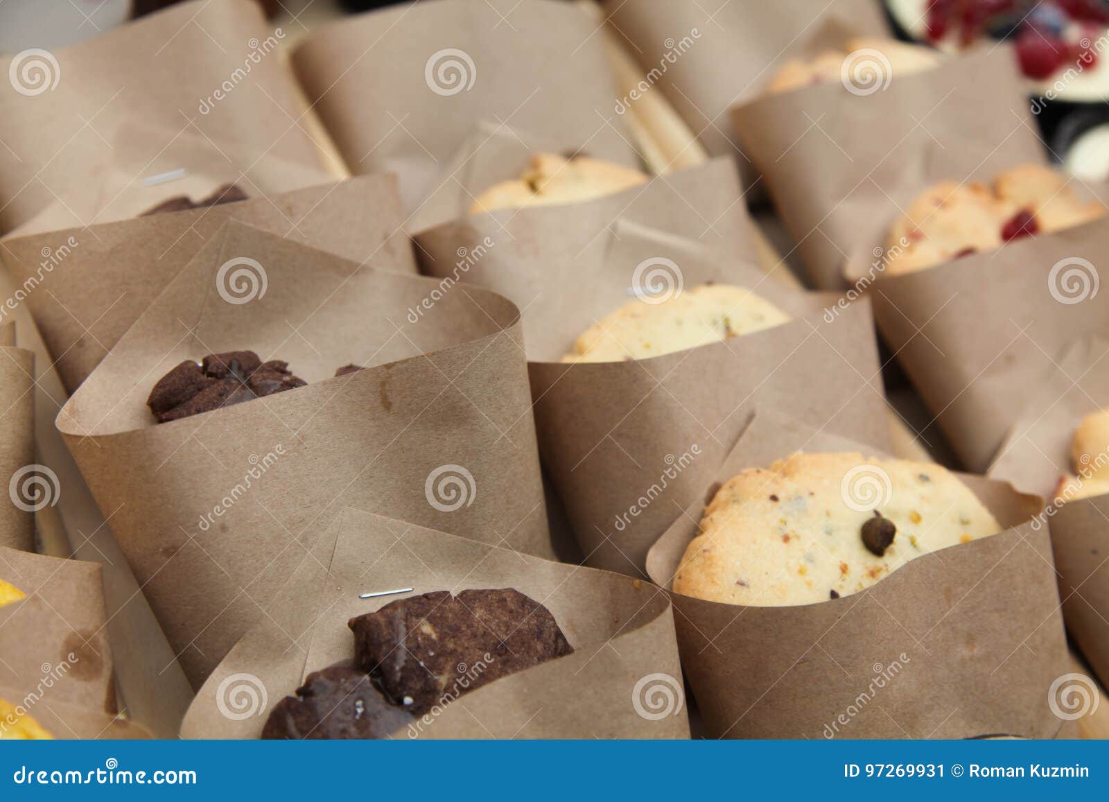 Cookies on display stock image. Image of bowl, chocolate - 97269931