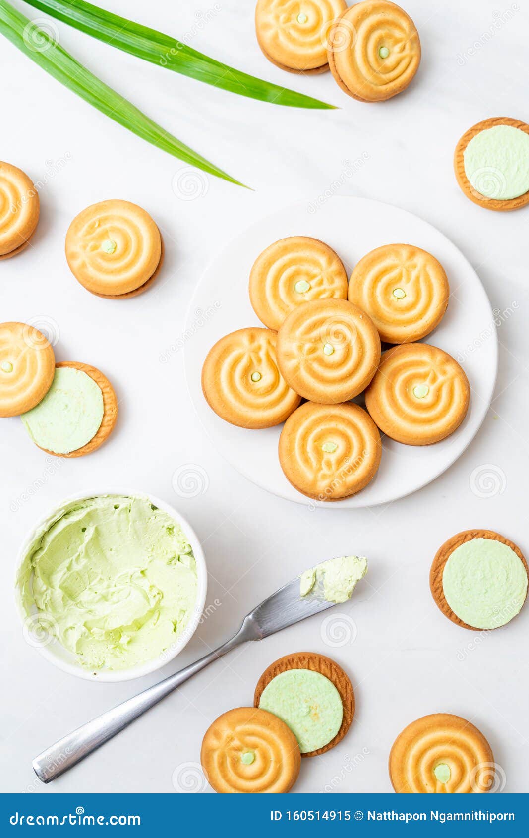 Cookies with pandan cream stock image. Image of crispy - 160514915