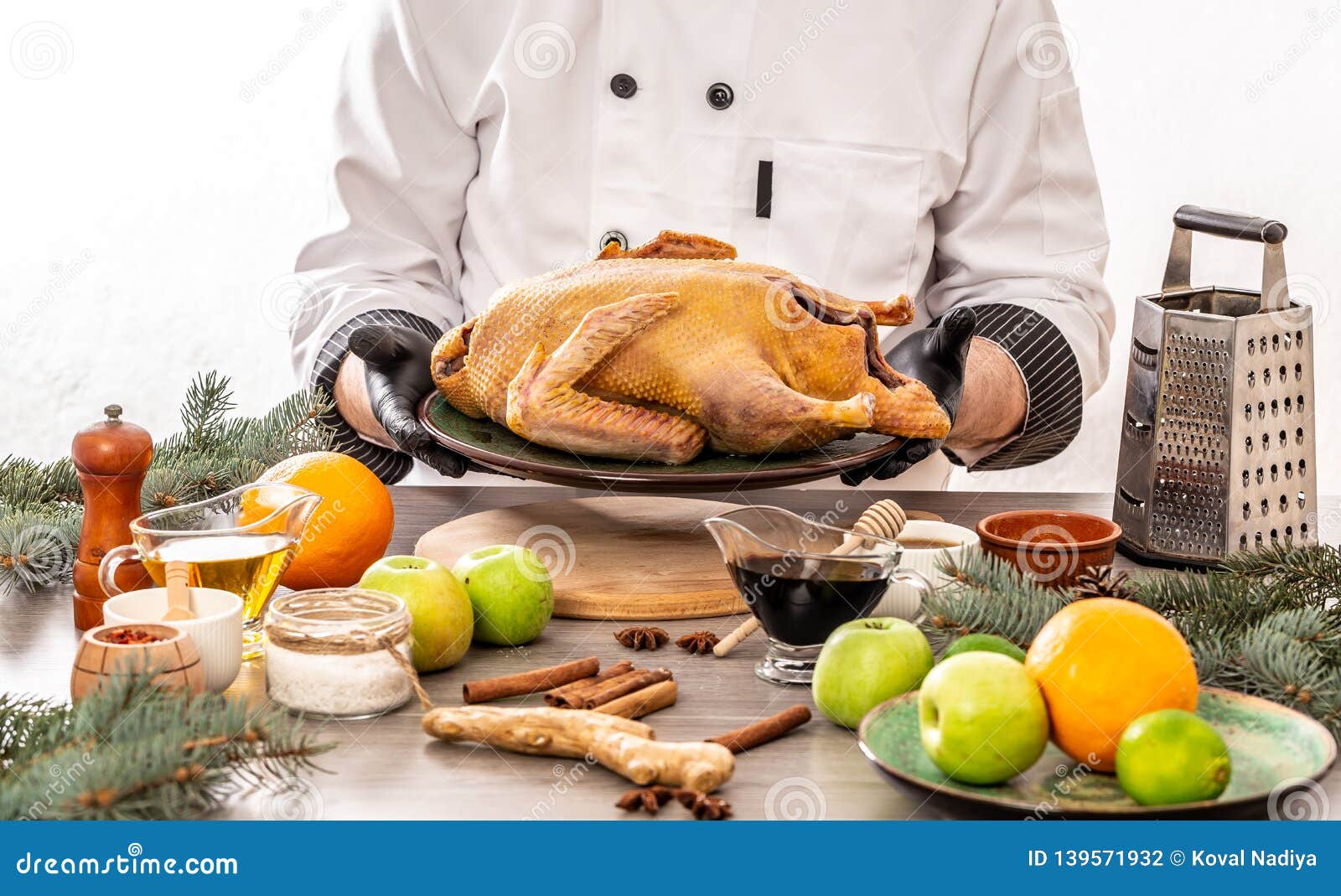 Cooking Chef Duck Sprinkle with Oranges and Apples, Cooking Ingredients ...