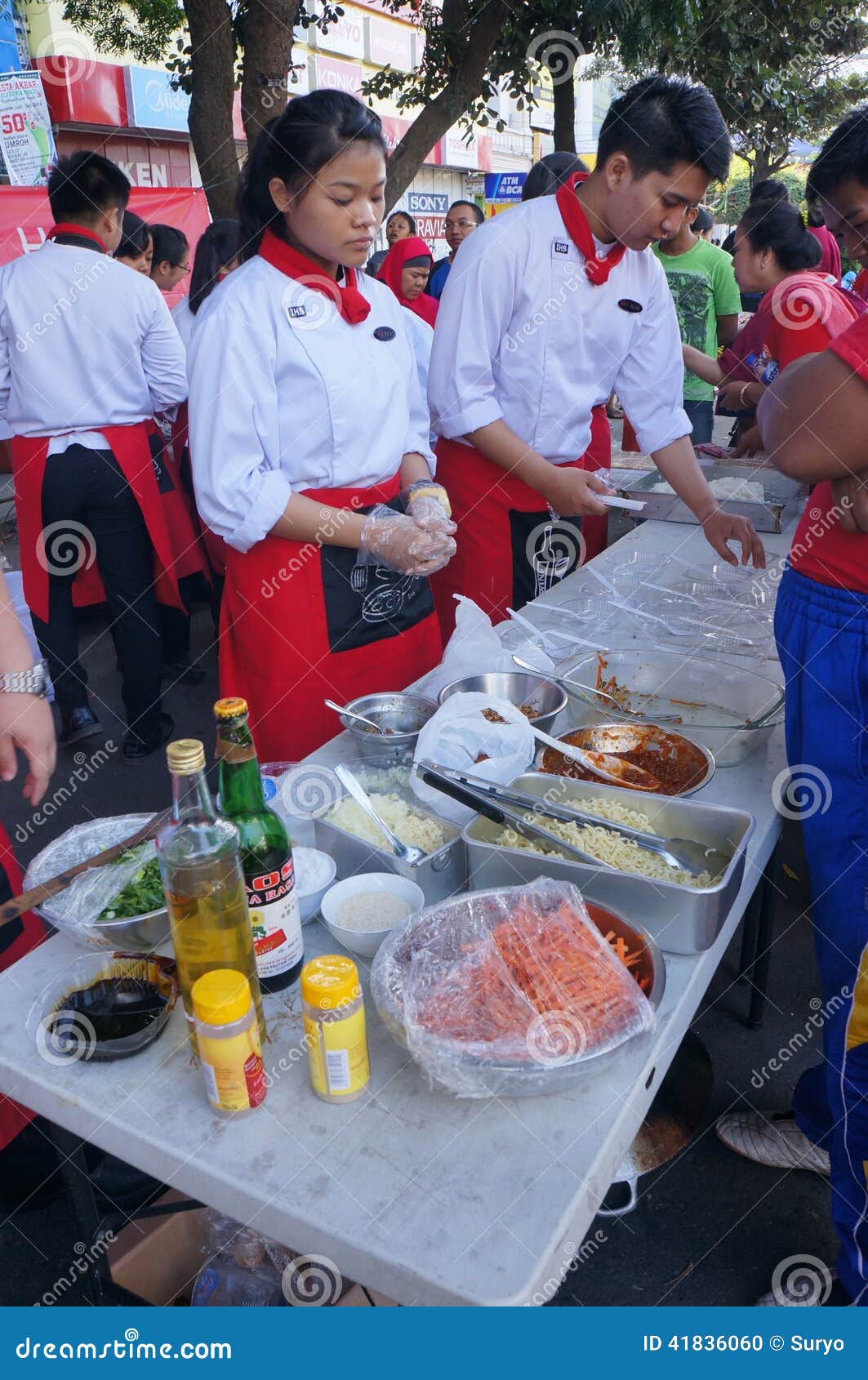 Cooking contest editorial image. Image of central, town - 41836060