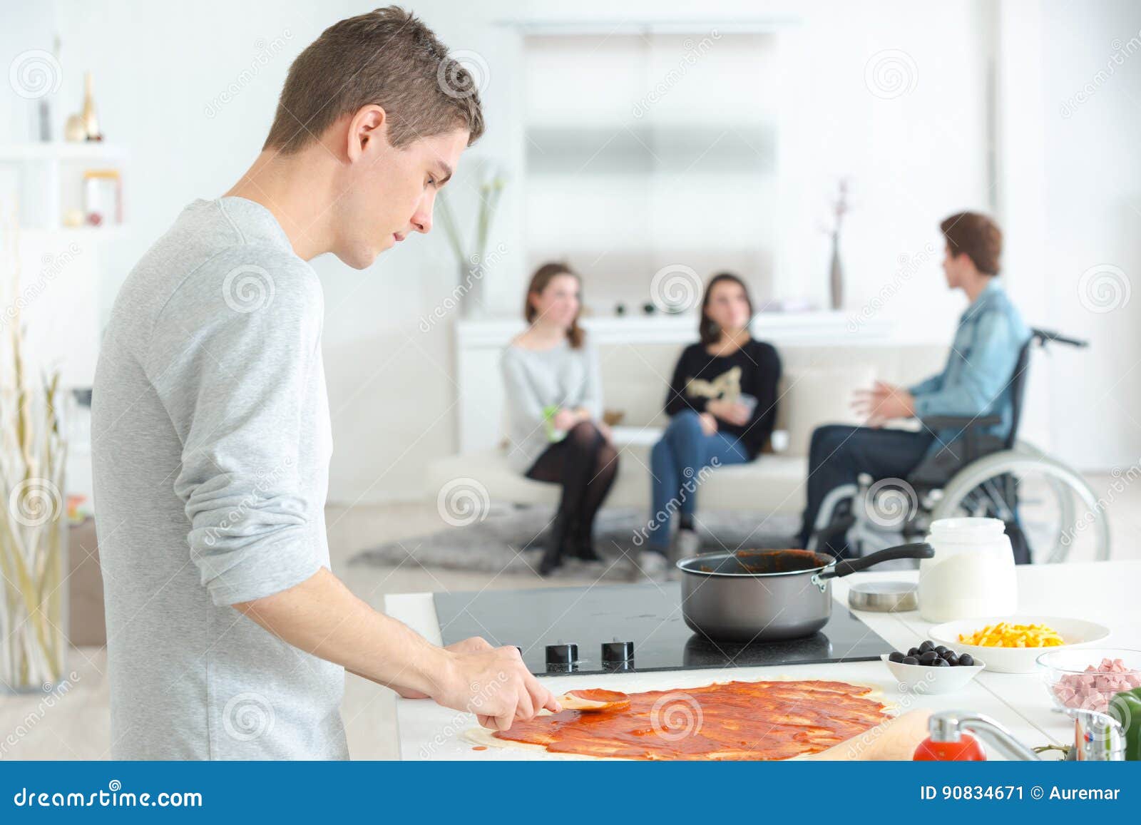 Cooking for Disabled Friend Stock Image - Image of assist, sauce: 90834671