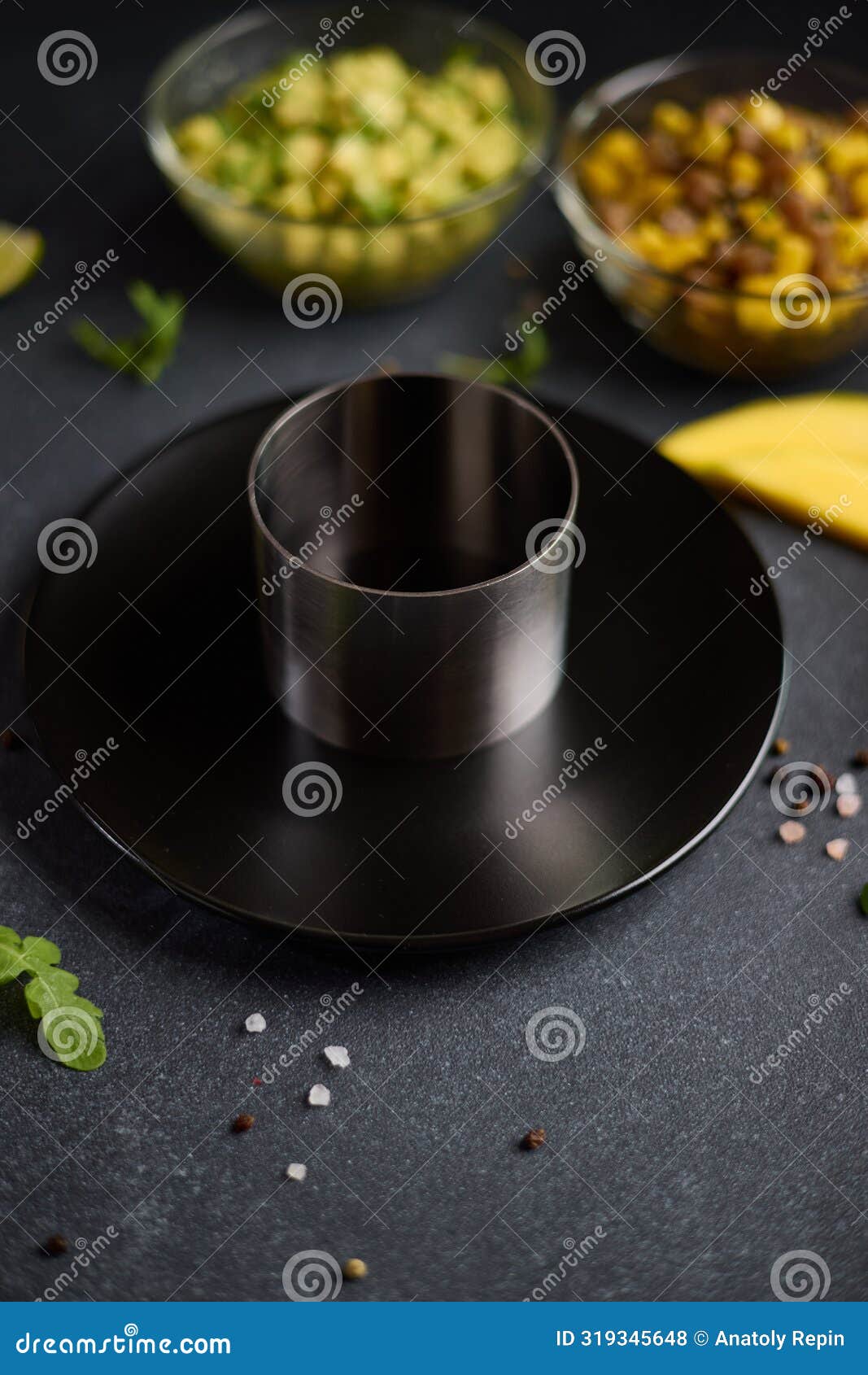 Cooking Form on a Plate - Cooking Traditional Tuna and Mango Tartare ...