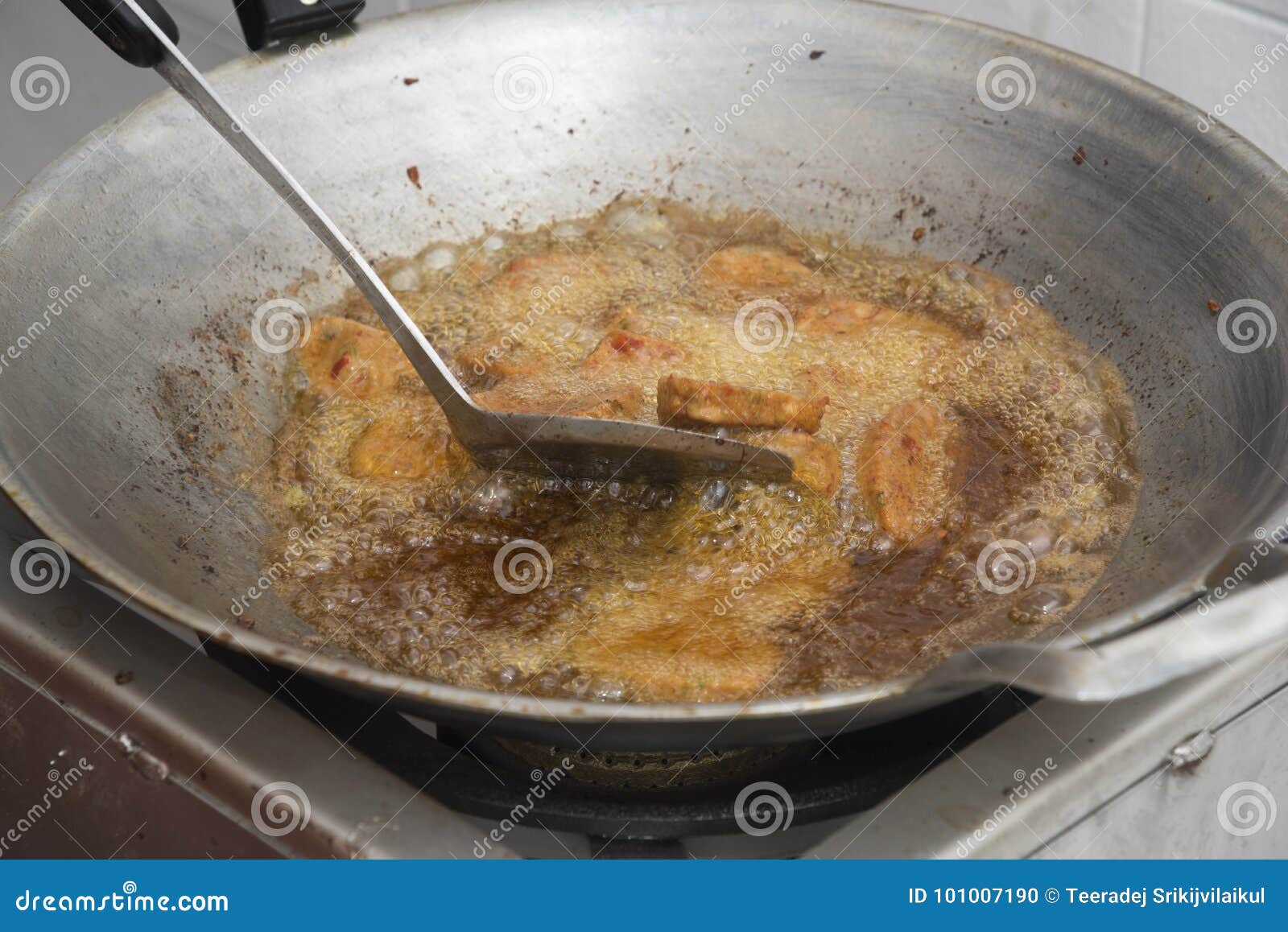 Cooking Fried Fish Cakes in Hot Oil Stock Photo - Image of fried, lunch ...