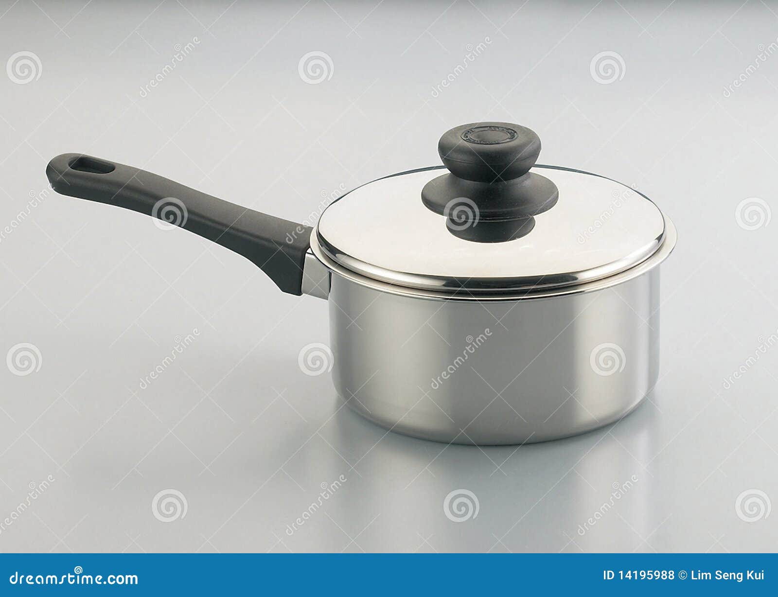Cooking pot stock photo. Image of silver, kitchen, cooking - 14195988