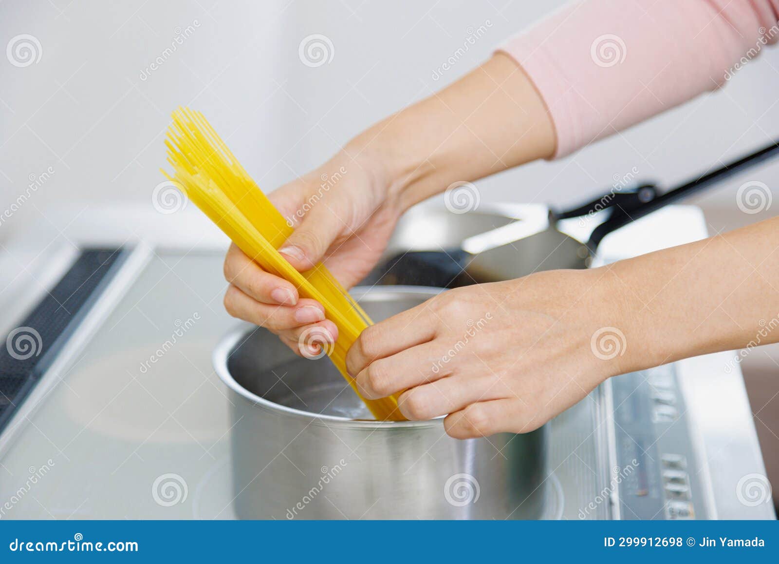 Cooking Spaghetti in the Kitchen Stock Photo - Image of sink, healthy ...