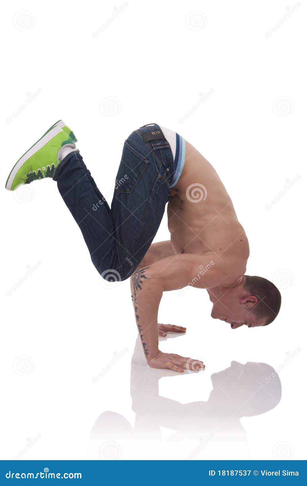13,927 Breakdance Style Photos - Free & Royalty-Free Stock Photos from ...