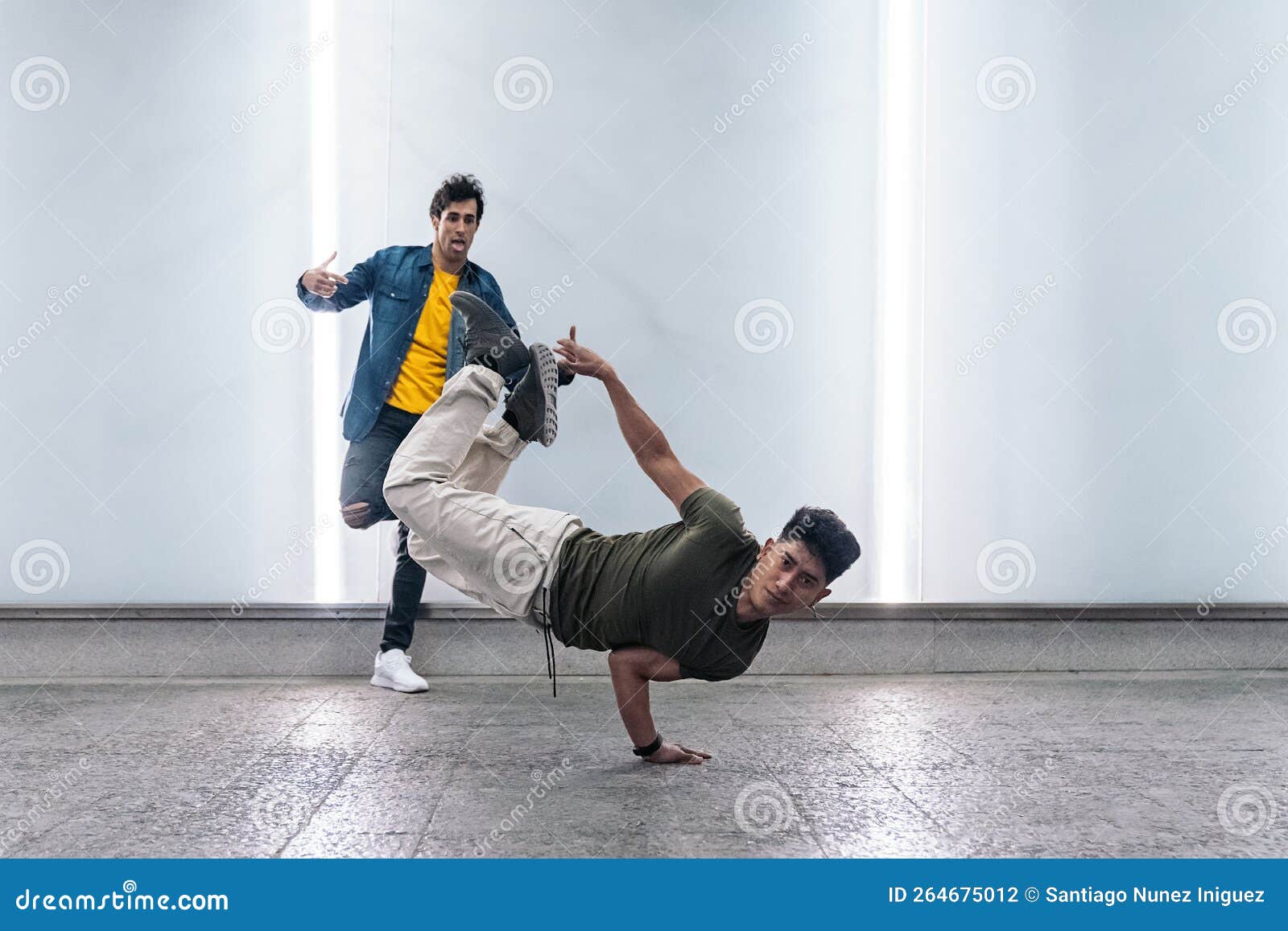 Cool Dancing Crew Practicing Stock Photo - Image of outdoors, attitude ...
