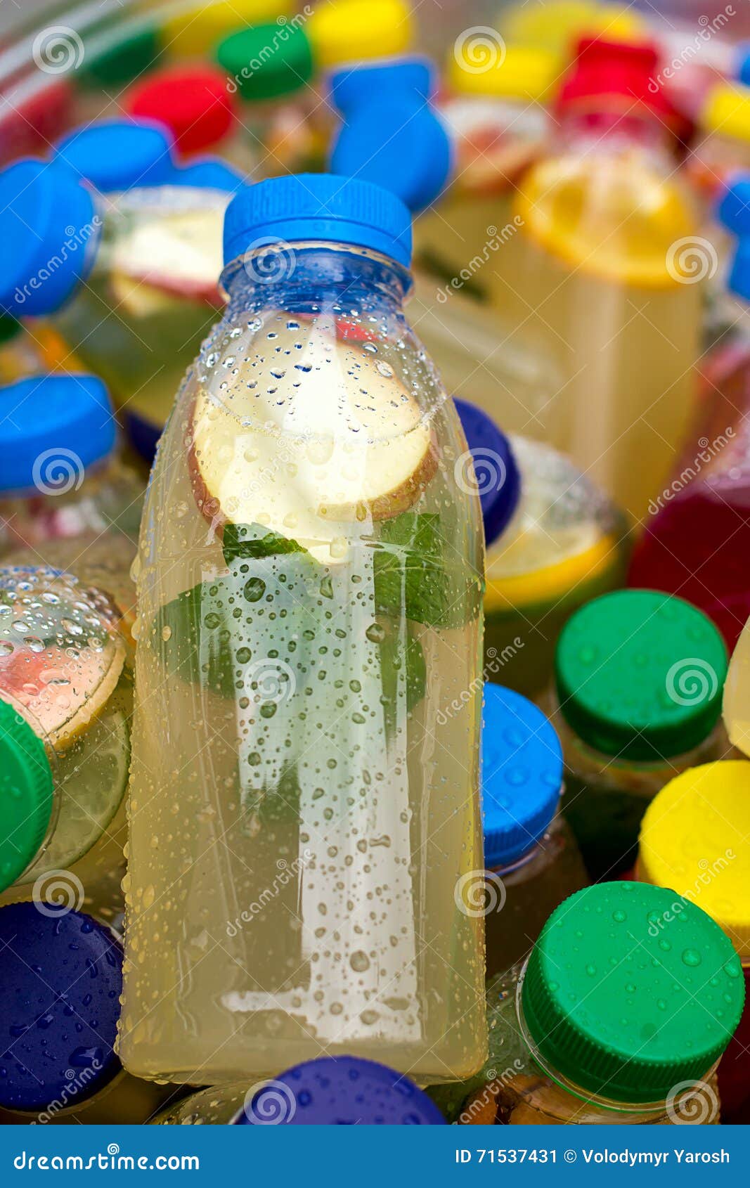 Cool Refreshing Citrus Lemonade Stock Image - Image of beverage, cold ...