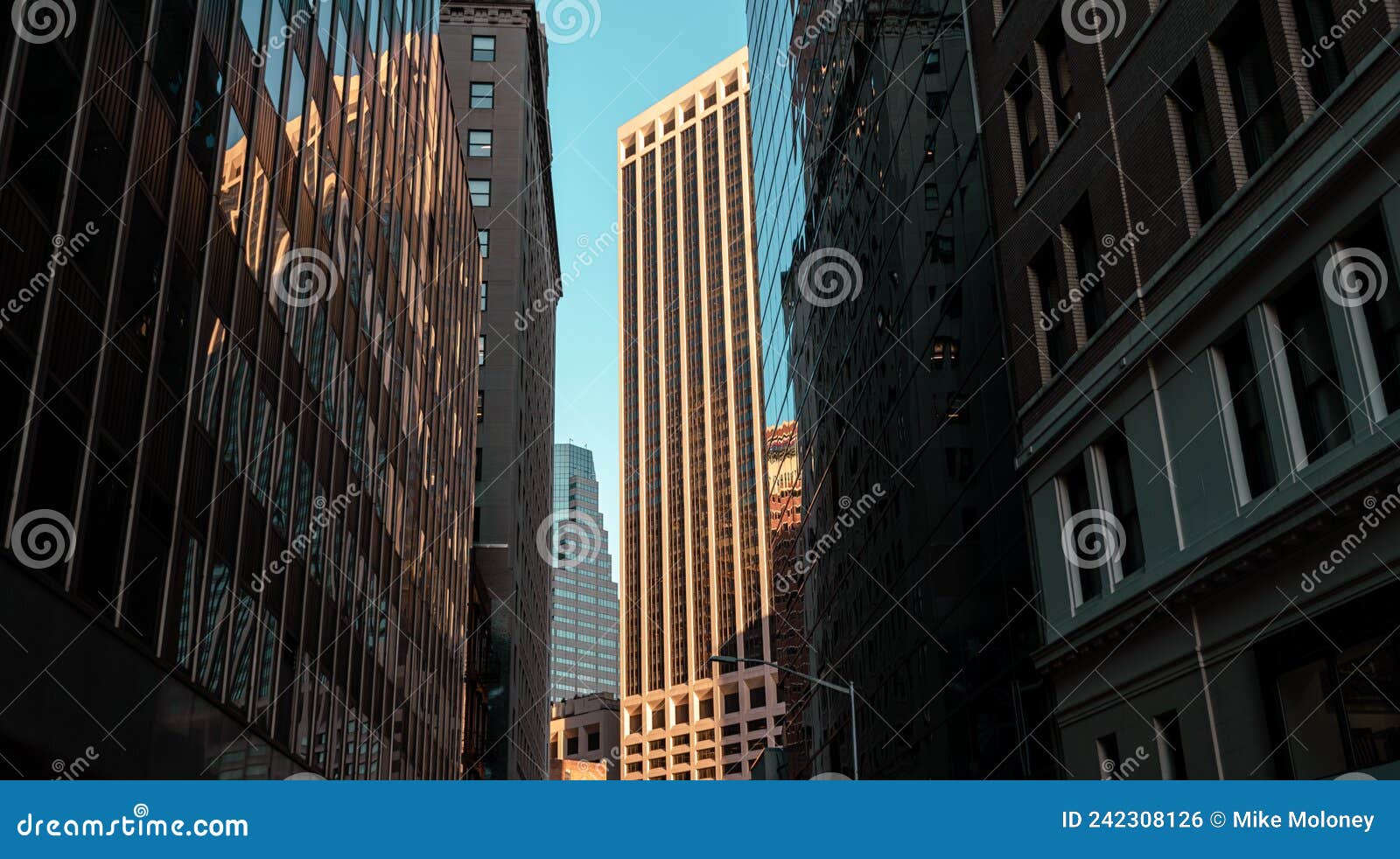 Cool Urban Background with Buildings and Shadows in Downtown NYC Stock ...