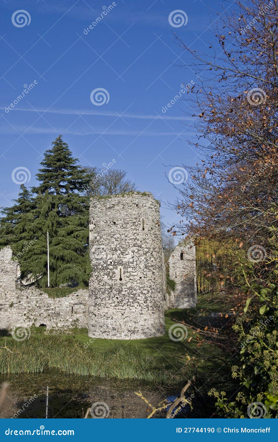 Cooling Castle stock photo. Image of britain, houses - 27744190