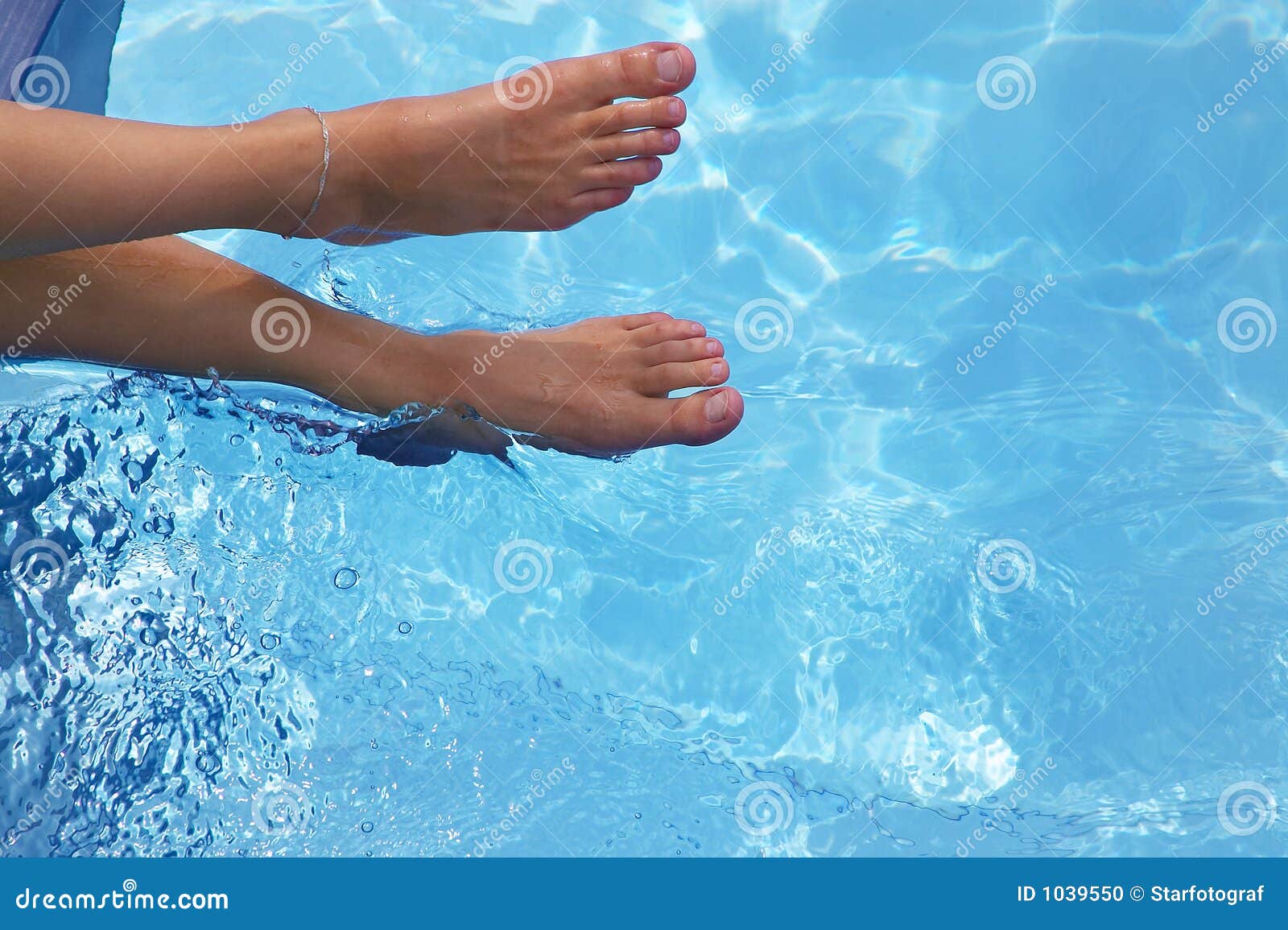Cooling down stock photo. Image of cooling, relaxen, freetime - 1039550