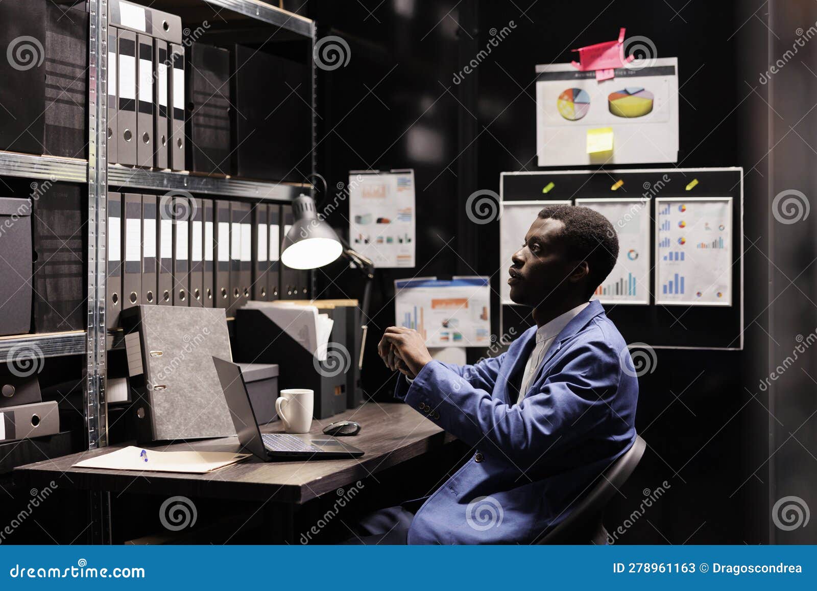 Cop using 3d simulation stock image. Image of criminal - 278961163