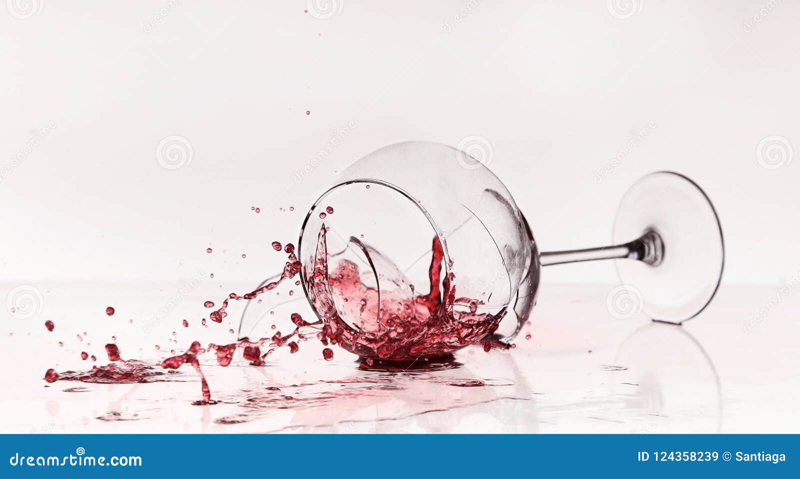 Copa quebrada en el vector imagen de archivo. Imagen de fragilidad ...