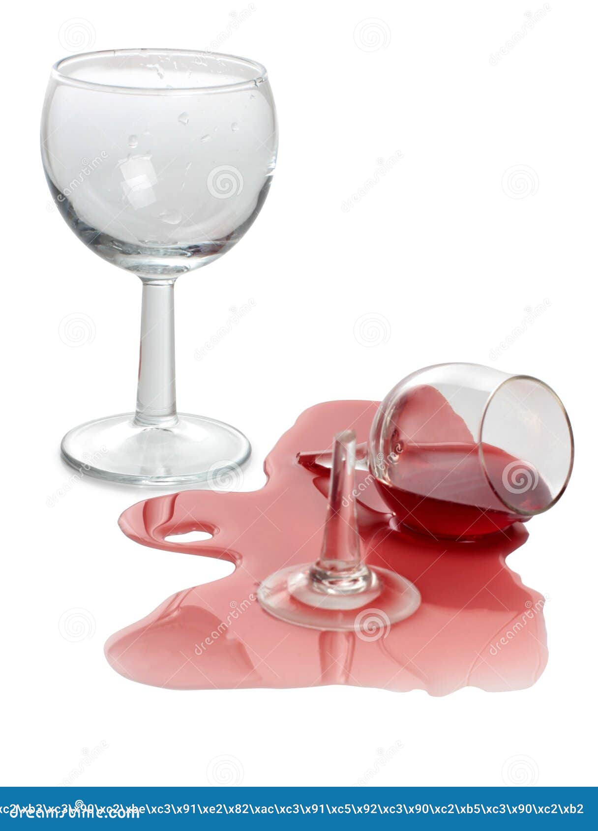 Copa roja quebrada dos imagen de archivo. Imagen de vino - 38350063