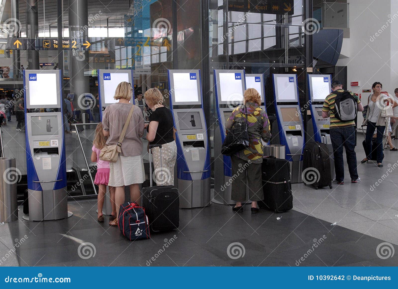 Copenahgen airport editorial photography. Image of service - 10392642