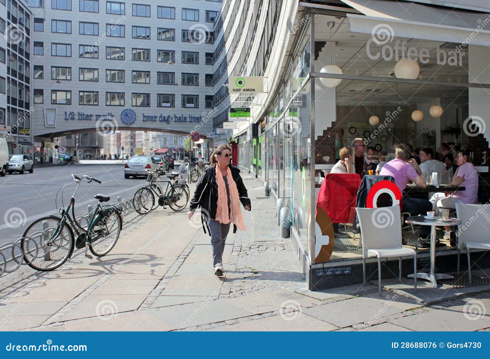 Copenhagen Street Scene editorial photo. Image of relaxation - 28688076