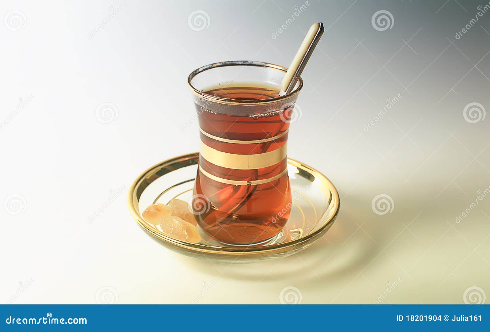 Copo de chá turco foto de stock. Imagem de turquia, cozinha - 18201904