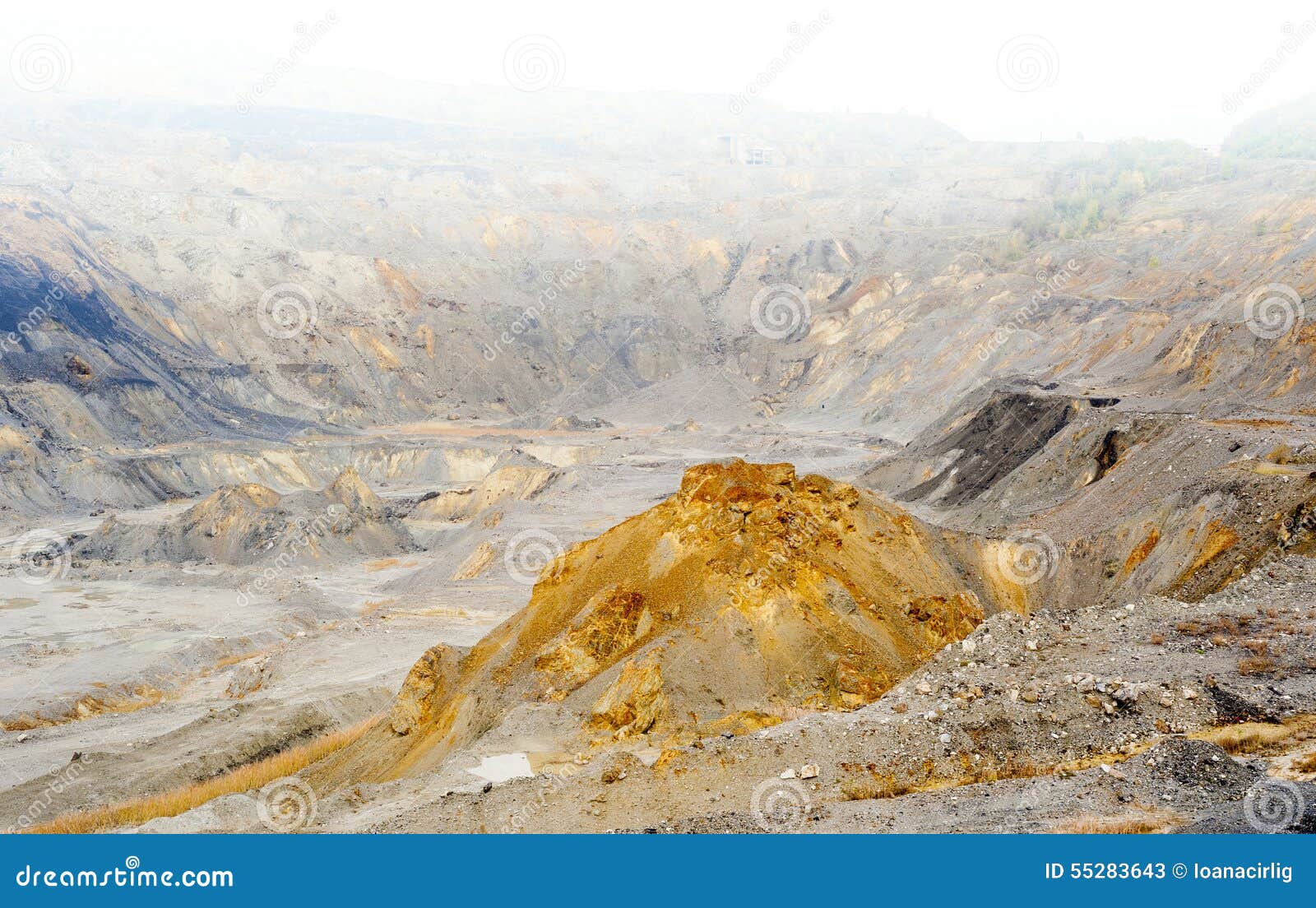 Copper, Gold and Silver Quarry Stock Image - Image of gold, detail ...