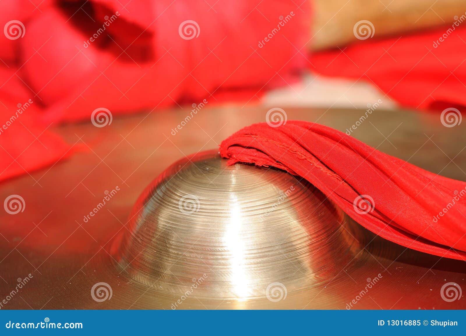 Copper gong stock image. Image of macro, bright, acoustically - 13016885