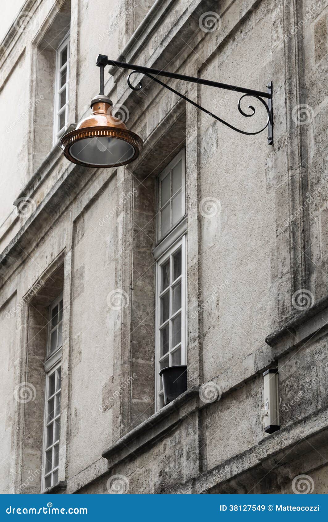 Copper Lamp Post in Bordeaux. Stock Image - Image of street, post: 38127549