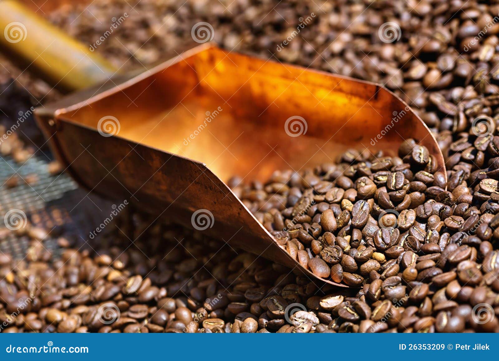 Copper Spoon in Coffee Beans Stock Image - Image of brew, beans: 26353209