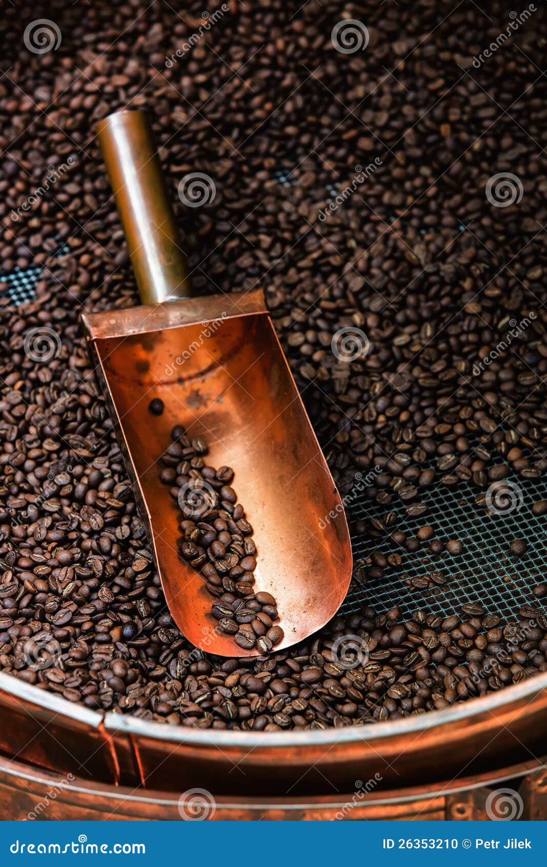 Copper Spoon in Coffee Beans Stock Photo - Image of dark, copper: 26353210