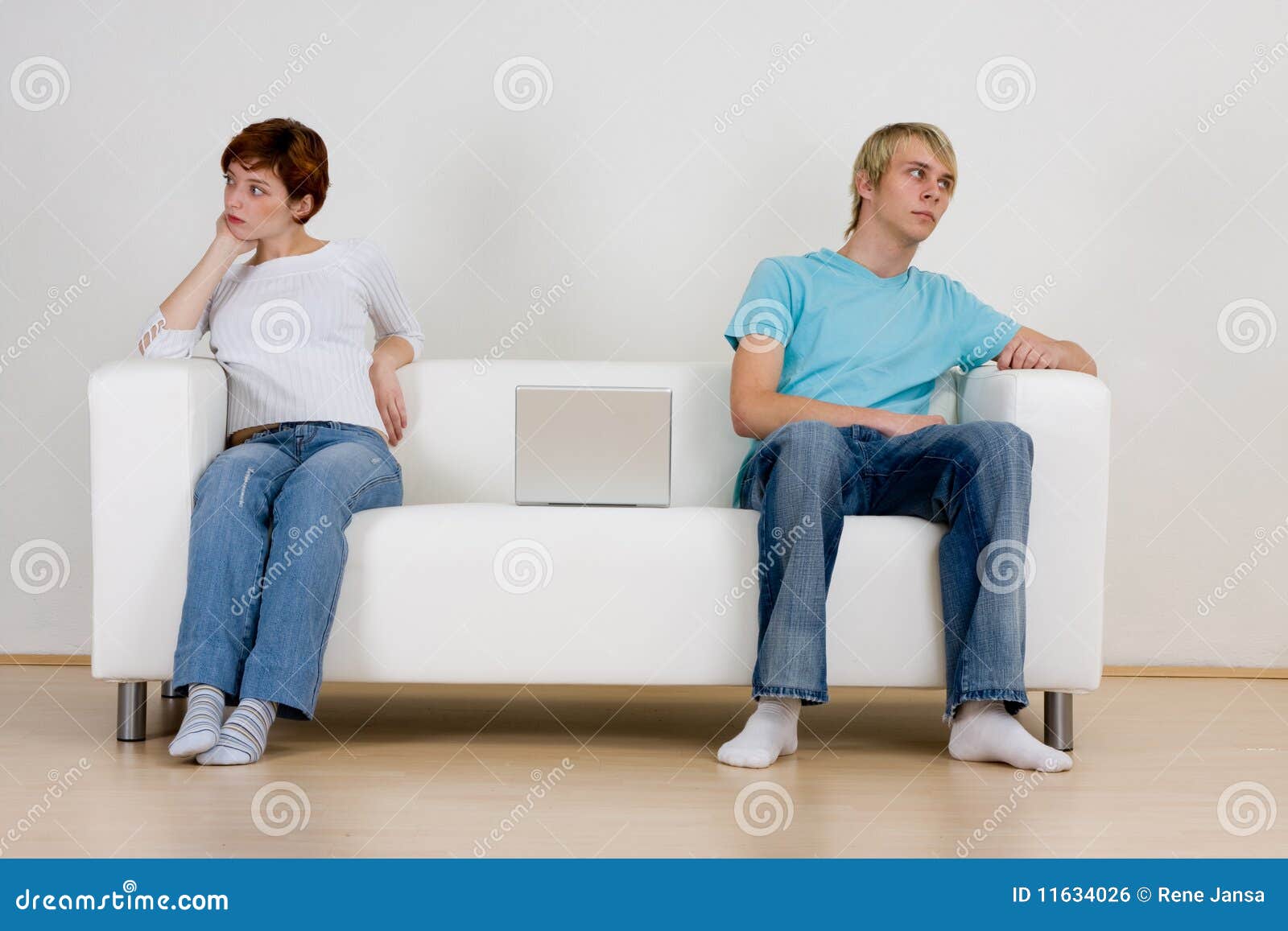 Coppie che non comunicano fotografia stock. Immagine di ragazza - 11634026