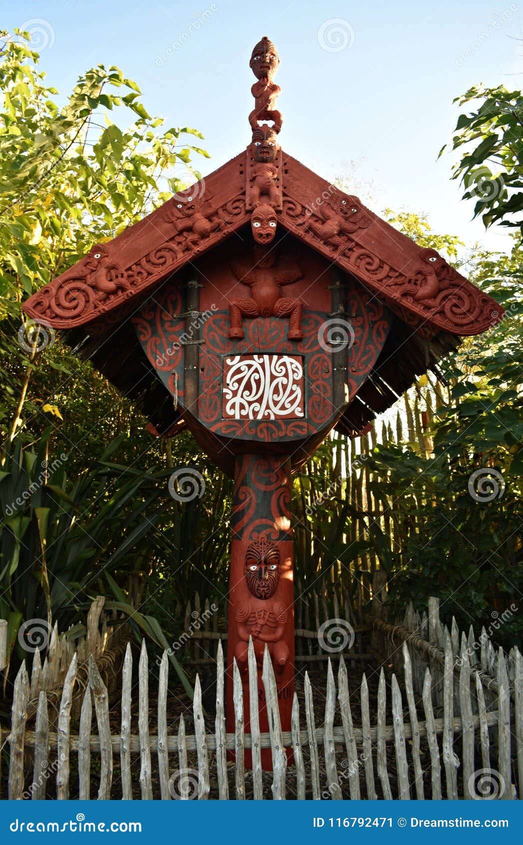 Maori Home editorial photo. Image of travel, landscape - 116792471