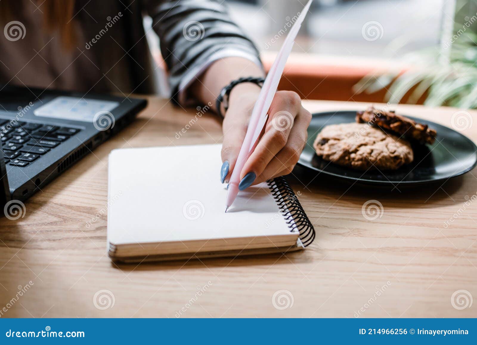 Copywriter, Content Creator, Remote Copywriting. Young Woman Freelancer ...