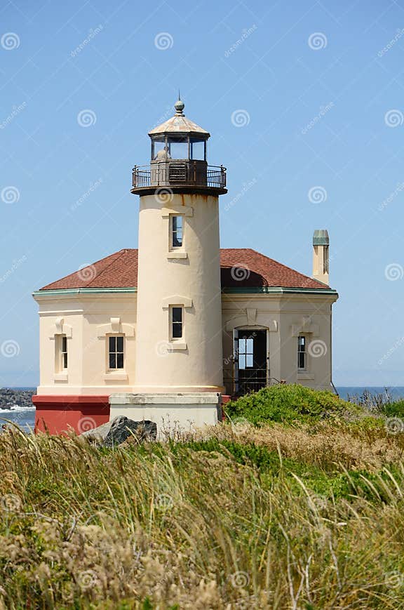 Coquille Lighthouse stock photo. Image of harbor, historic - 20587302