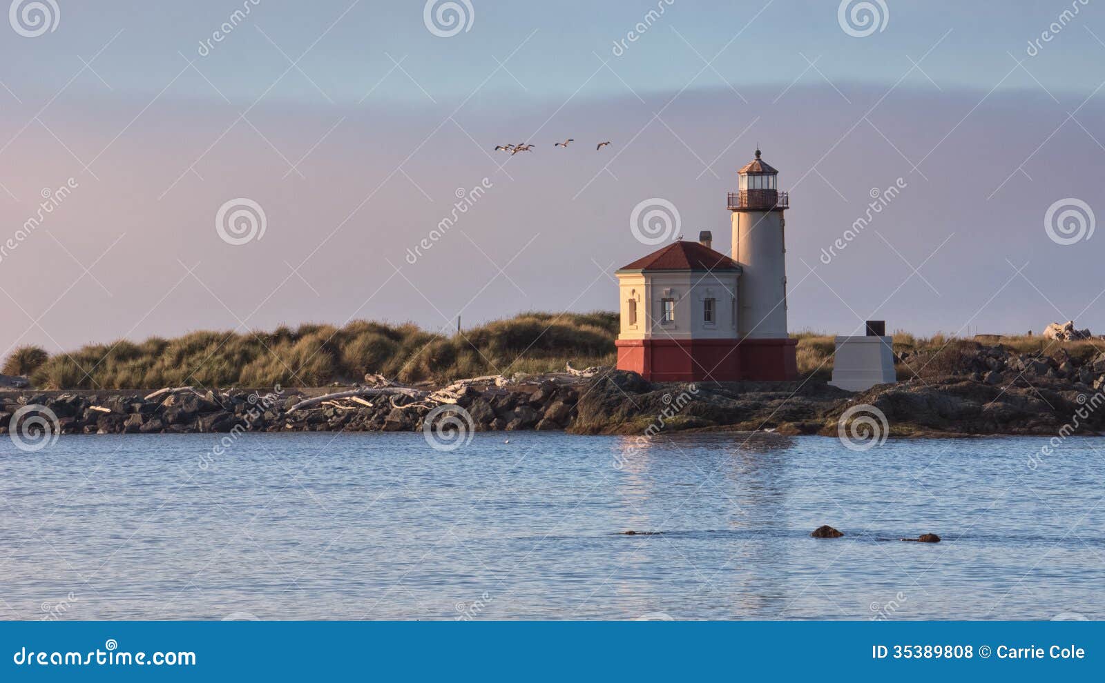 Coquille River Lighthouse, Bandon, Oregon Stock Photo - Image of ...