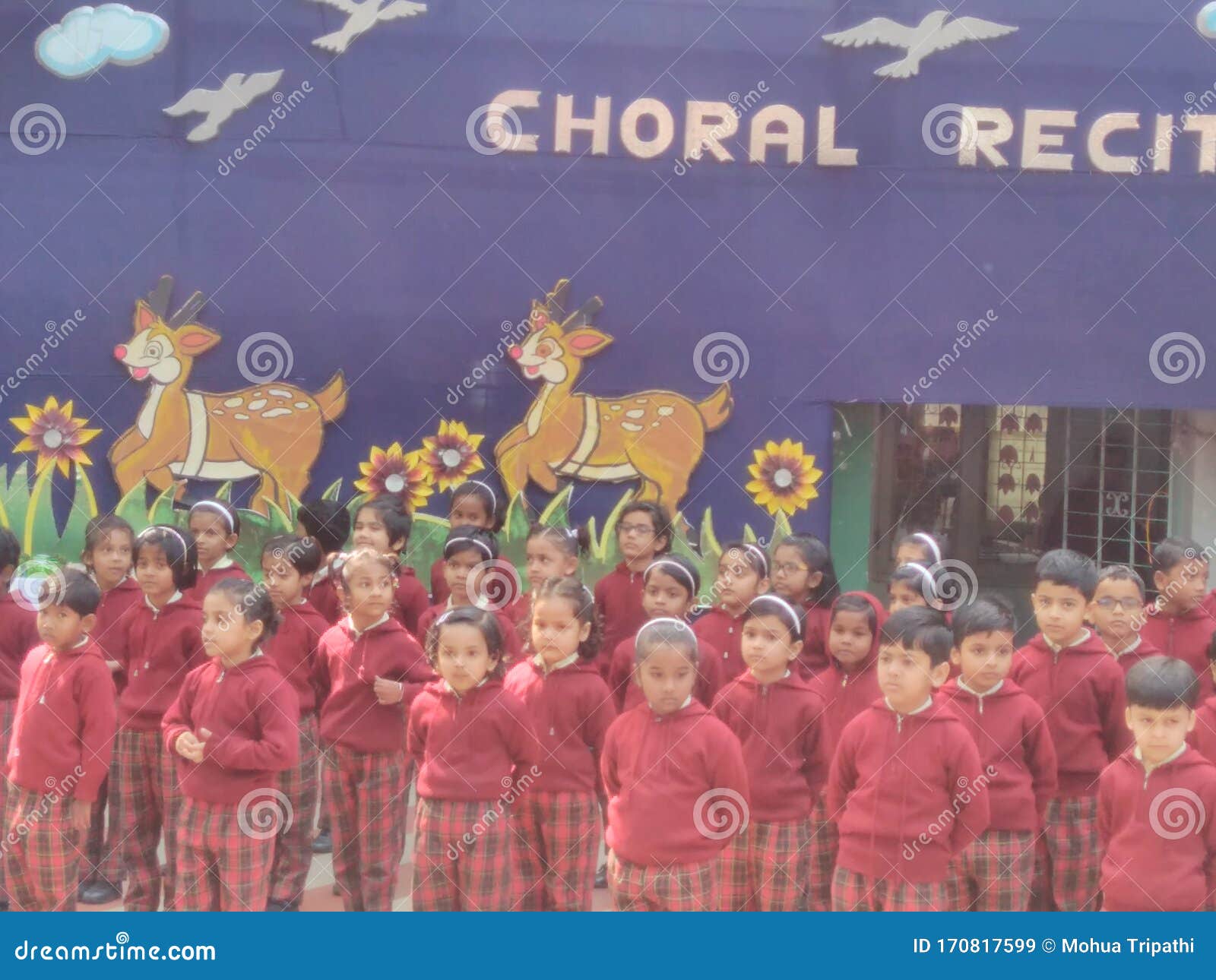 Coral Recitation by School Kids Editorial Stock Image - Image of ...