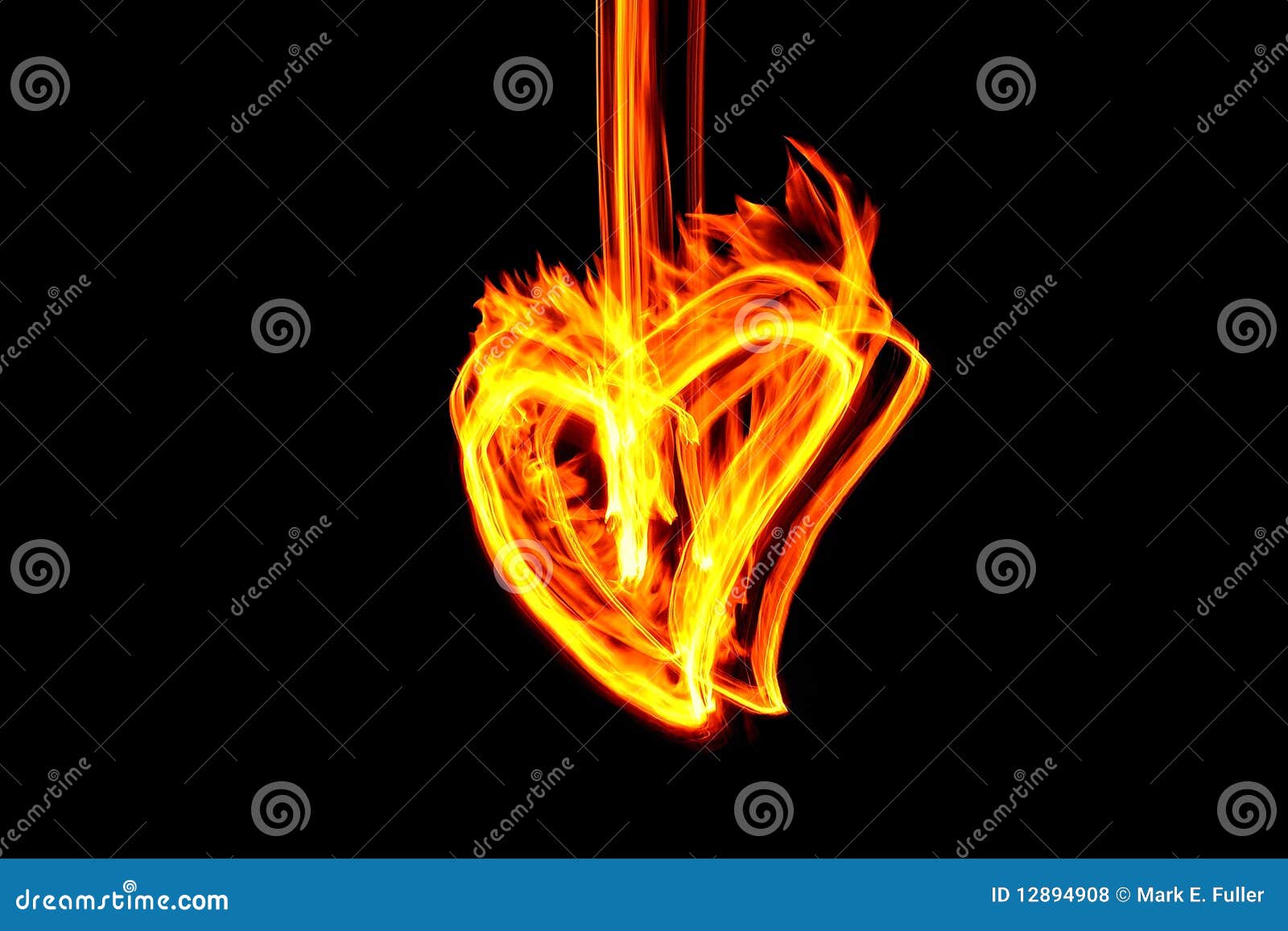 Corazón del fuego foto de archivo. Imagen de afecto, fuego - 12894908
