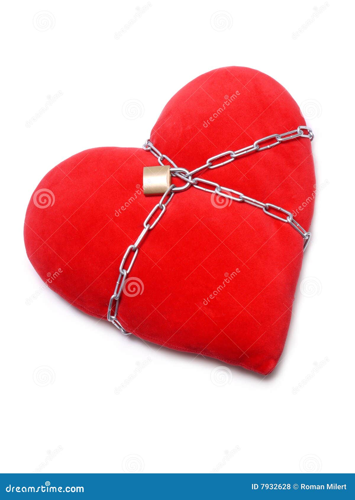 Corazón encadenado foto de archivo. Imagen de bloqueado - 7932628