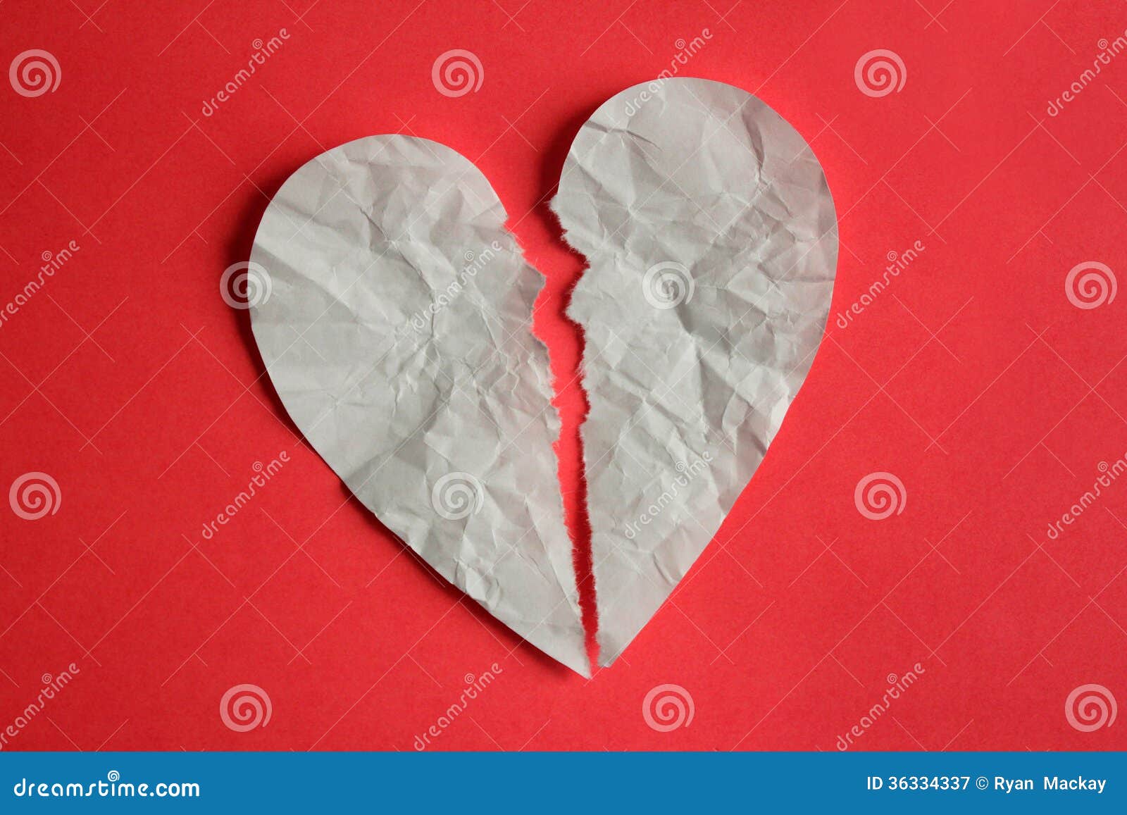 Corazón quebrado imagen de archivo. Imagen de sweetest - 36334337