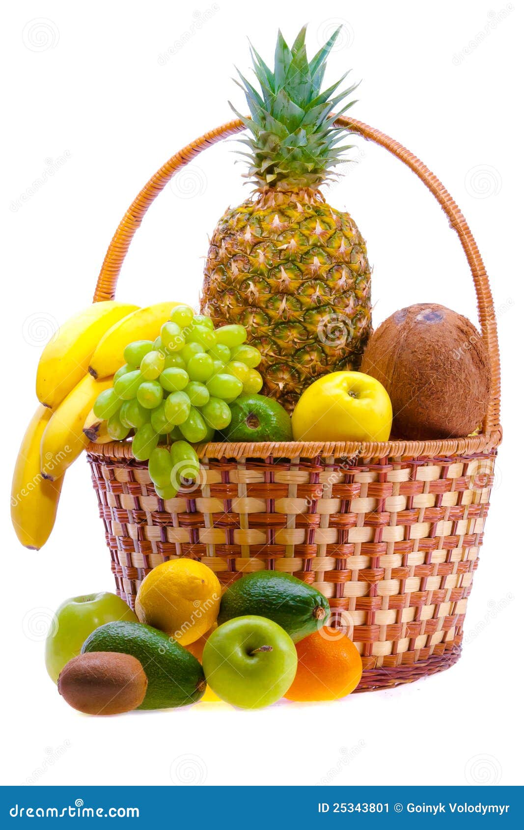 Corbeille de fruits image stock. Image du raisins, coconut - 25343801