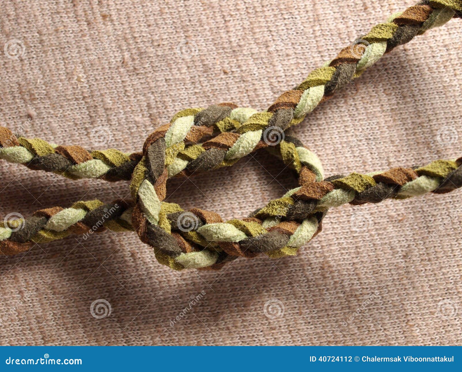 Corde En Cuir Sur Le Textile De Tissu Photo stock - Image of textile ...
