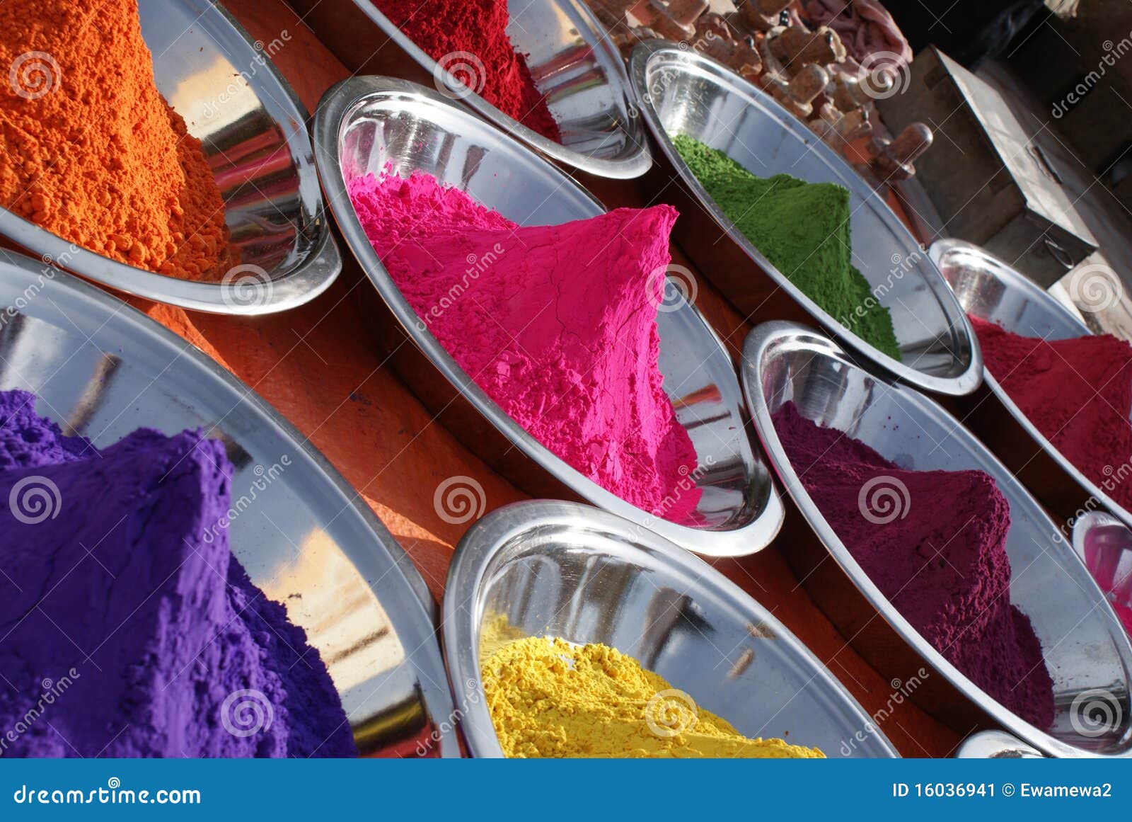 Cores de India imagem de stock. Imagem de colorido, venda - 16036941