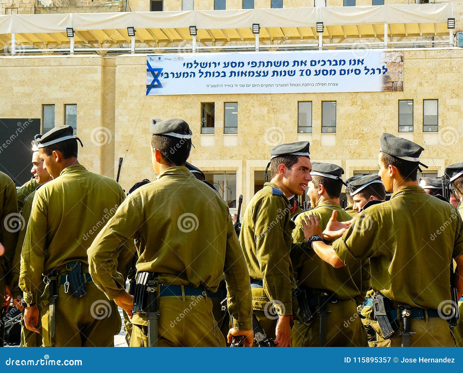 Cores de Israel fotografia editorial. Imagem de leste - 115895357