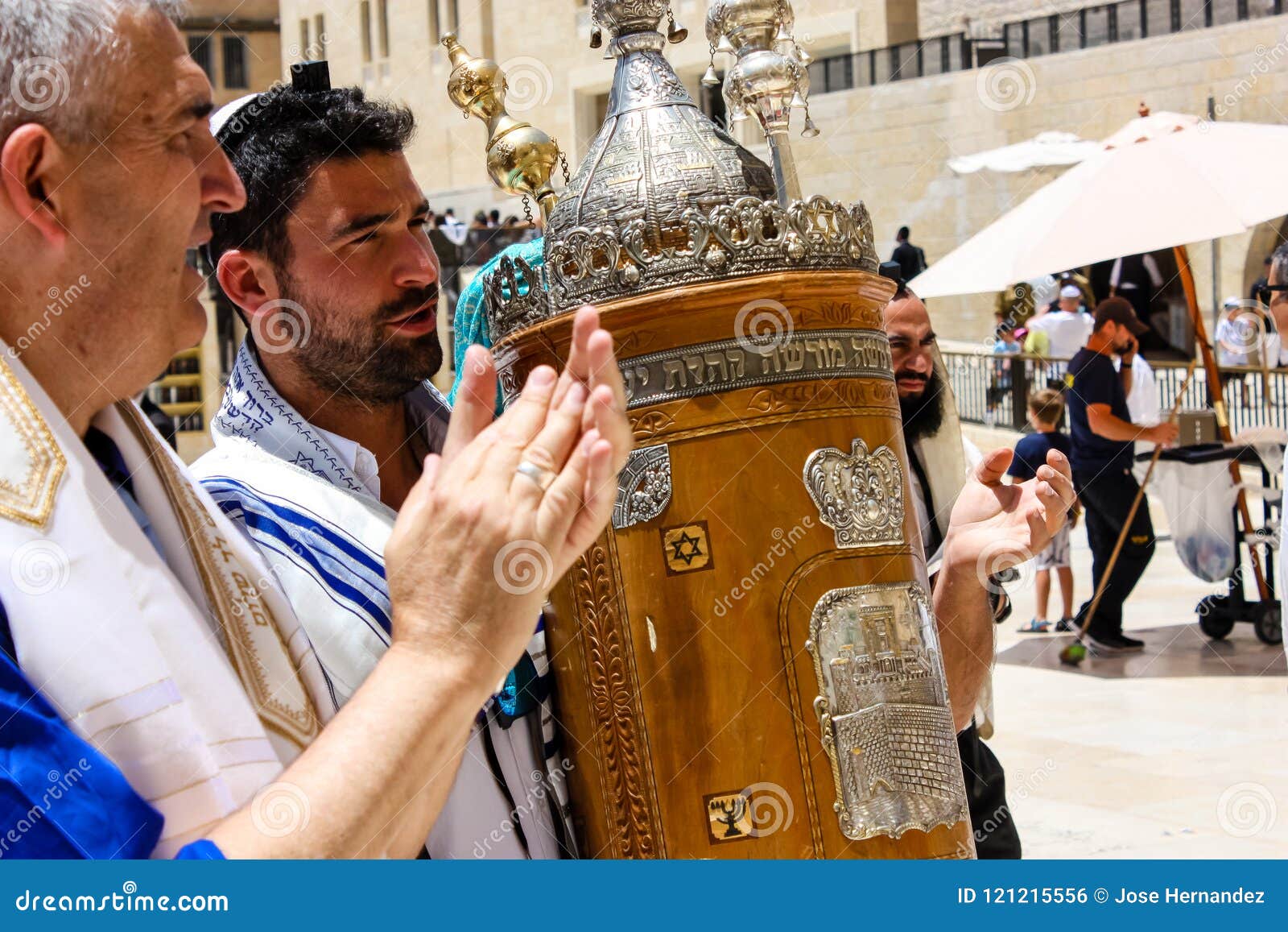 Cores de Israel foto editorial. Imagem de pessoa, judeu - 121215556