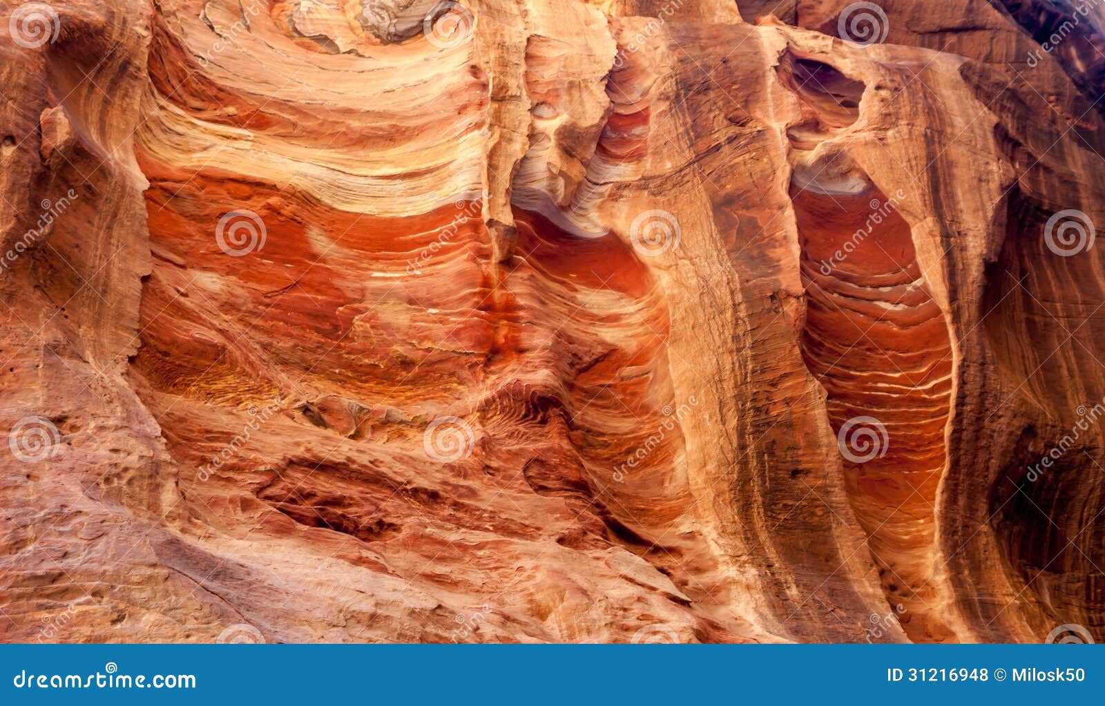 Cores de PETRA foto de stock. Imagem de rocha, nave, cores - 31216948