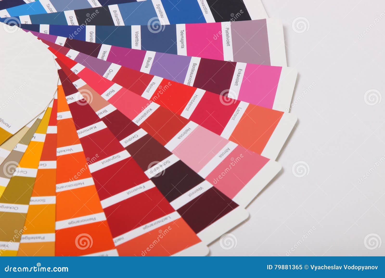 Cores De Ral No Fundo Branco Imagem de Stock - Imagem de guia, carta ...