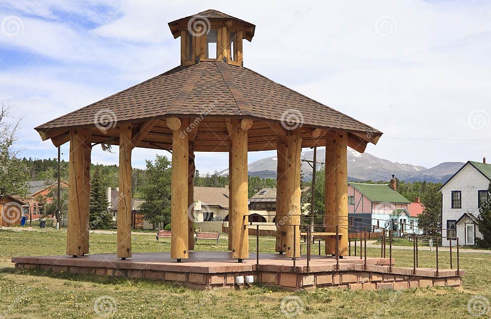 Coreto foto de stock. Imagem de exterior, circular, entretenimento ...